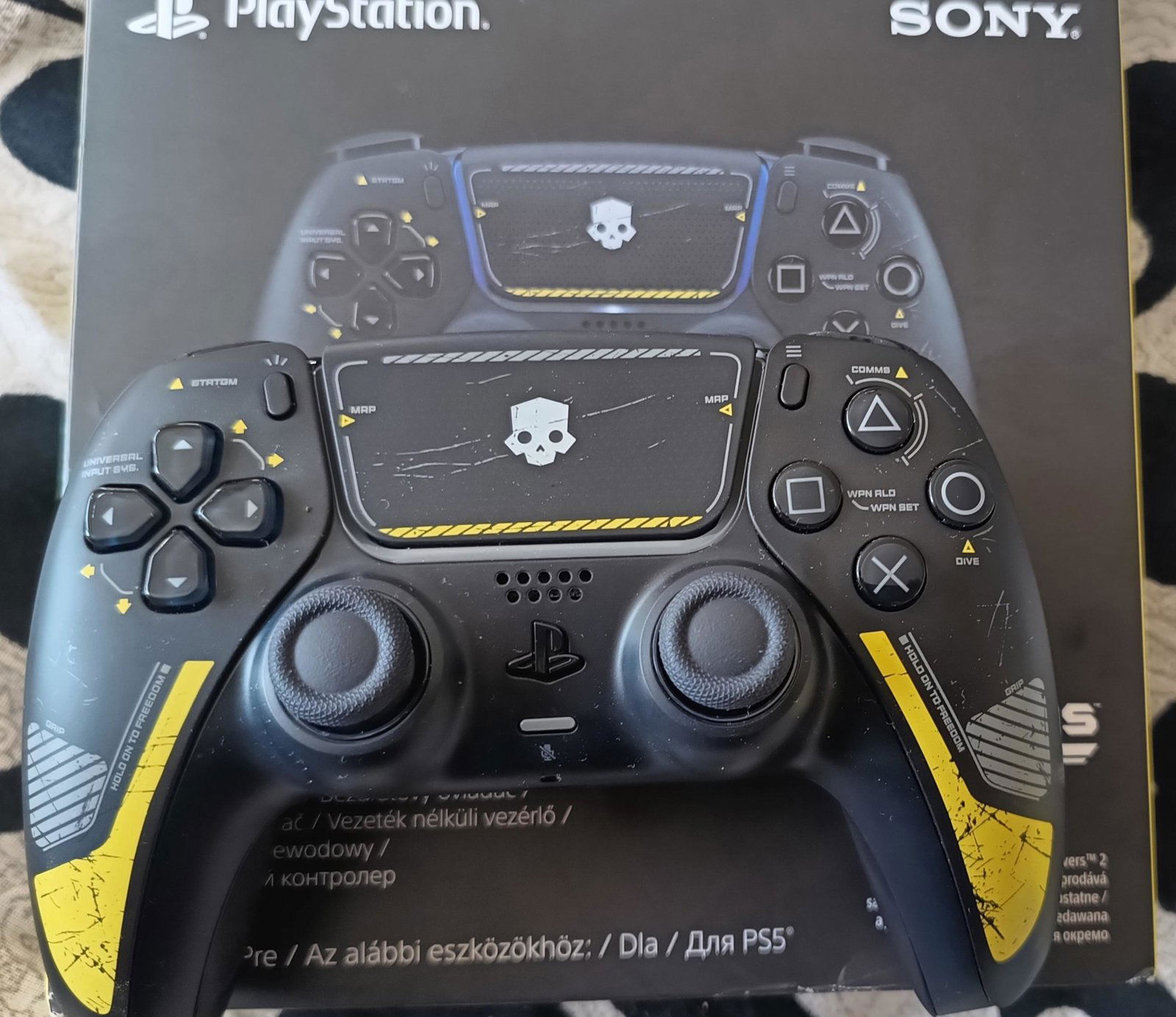 Recenze PlayStation 5 DualSense Wireless Controller - Helldivers 2 Limited Edition | Alza.cz