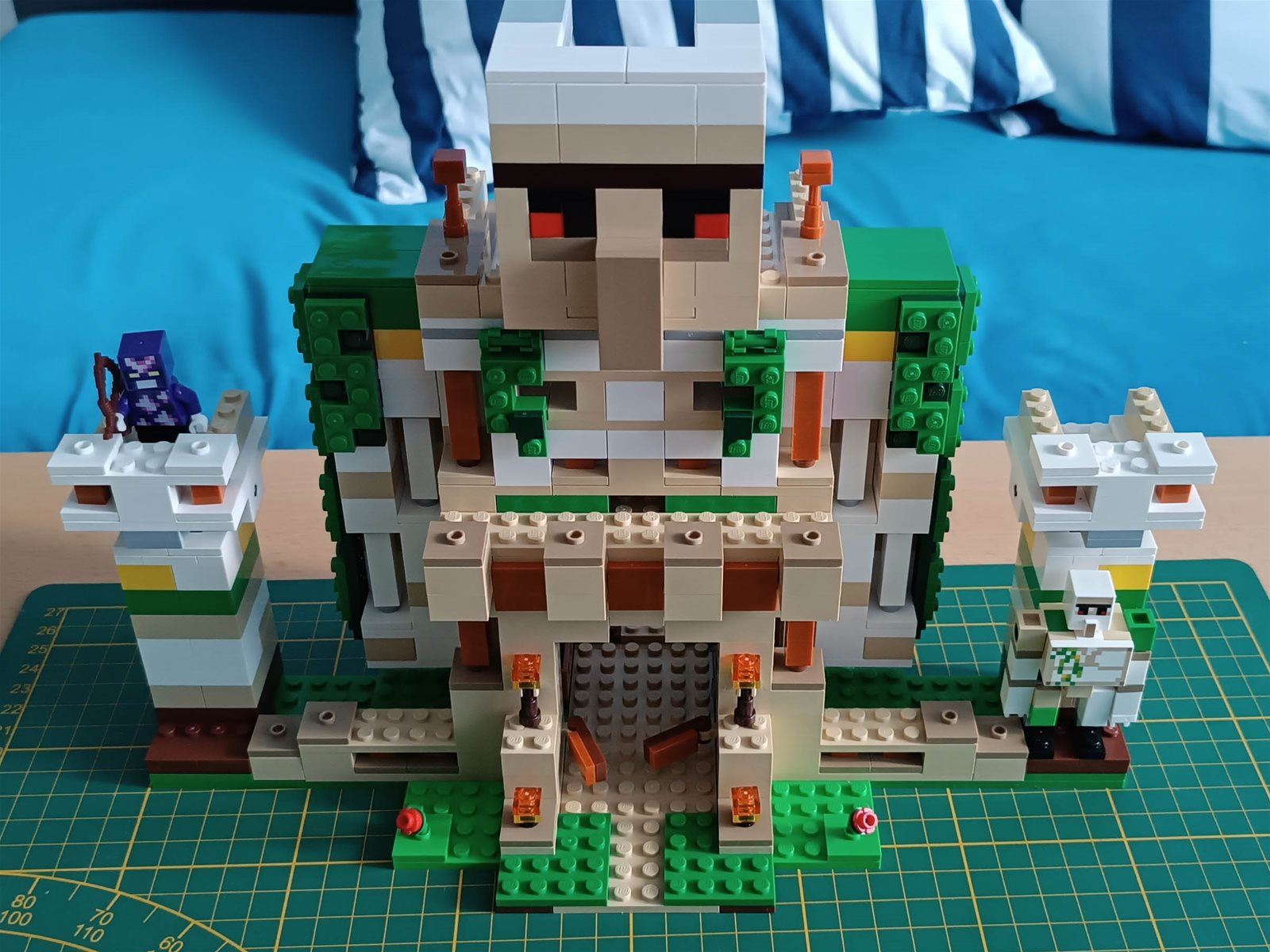 Recenze LEGO® Minecraft® 21250 Pevnost železného golema | Alza.cz