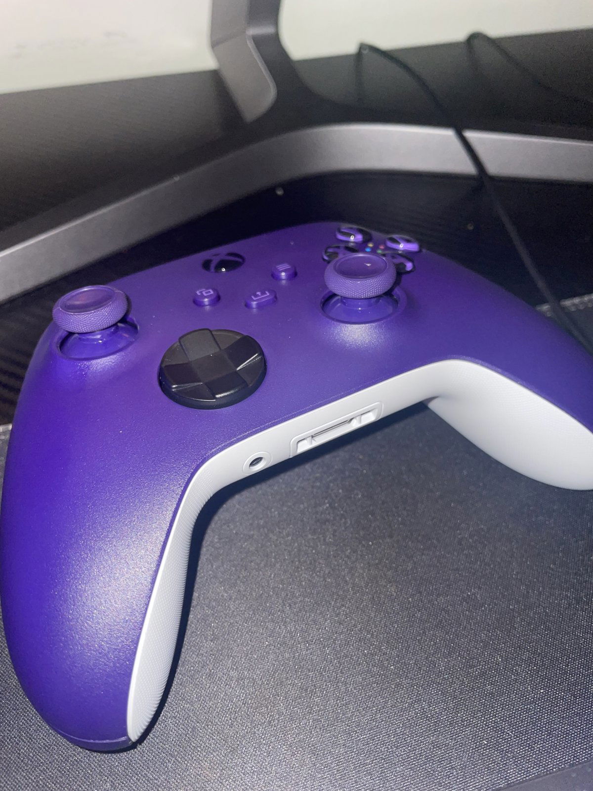 Recenze Xbox Wireless Controller Translucent Series Pulse Cipher ...