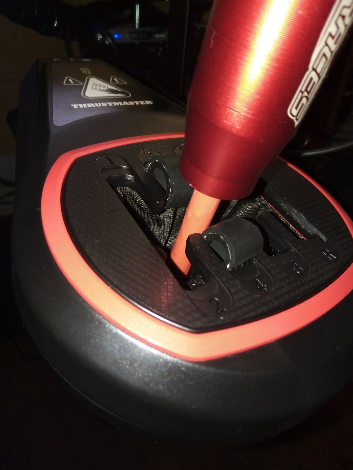 Recenze Thrustmaster TH8S Shifter Add-On | Alza.cz